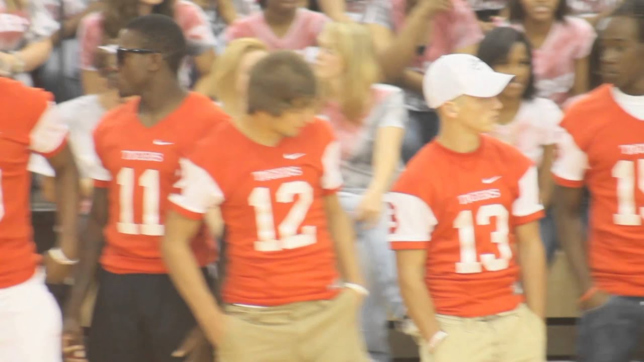 Terrell Tigers Varsity Gameday Promo - YouTube