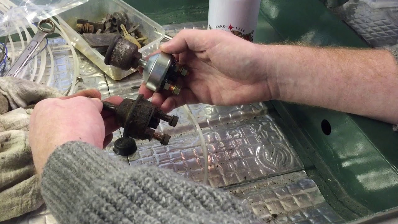 Classic Mini Floor Start Button Comparison - YouTube