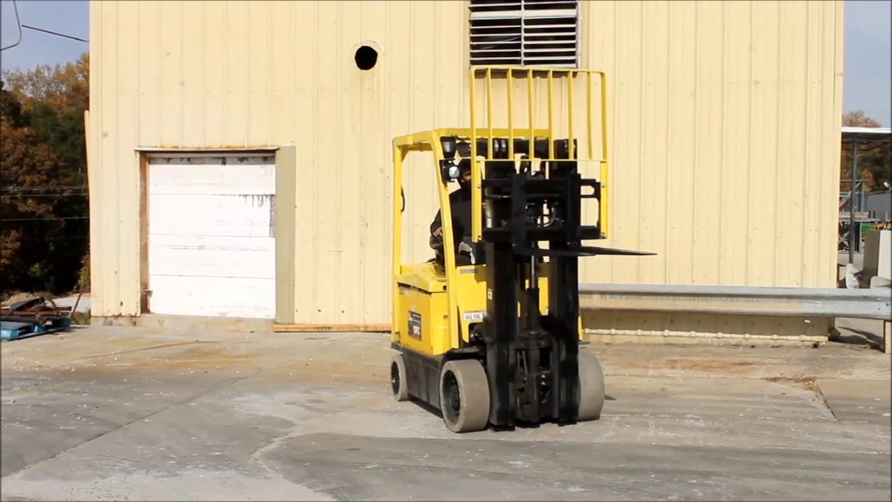 2012 HYSTER 5000 LBS CAPACITY ELECTRIC FORKLIFT WITH CHARGER - YouTube