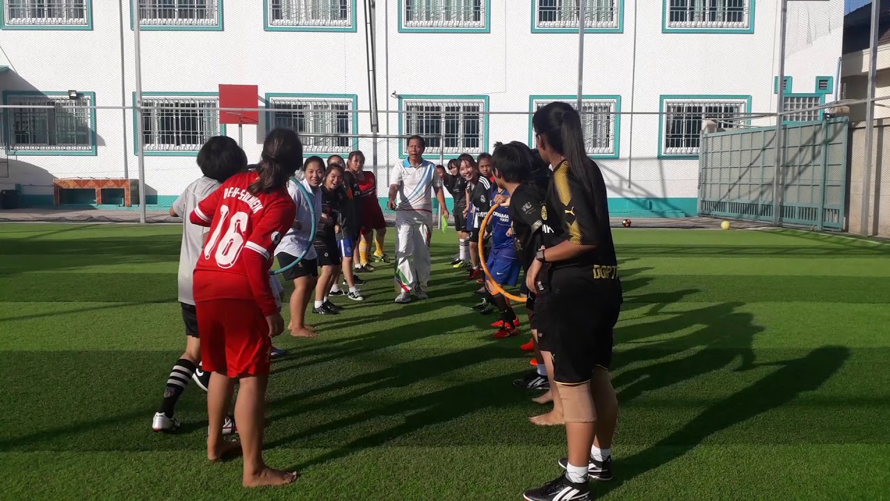 Team Building Activity | Hula Hoop Pass | BESS FC | Tr.K - YouTube