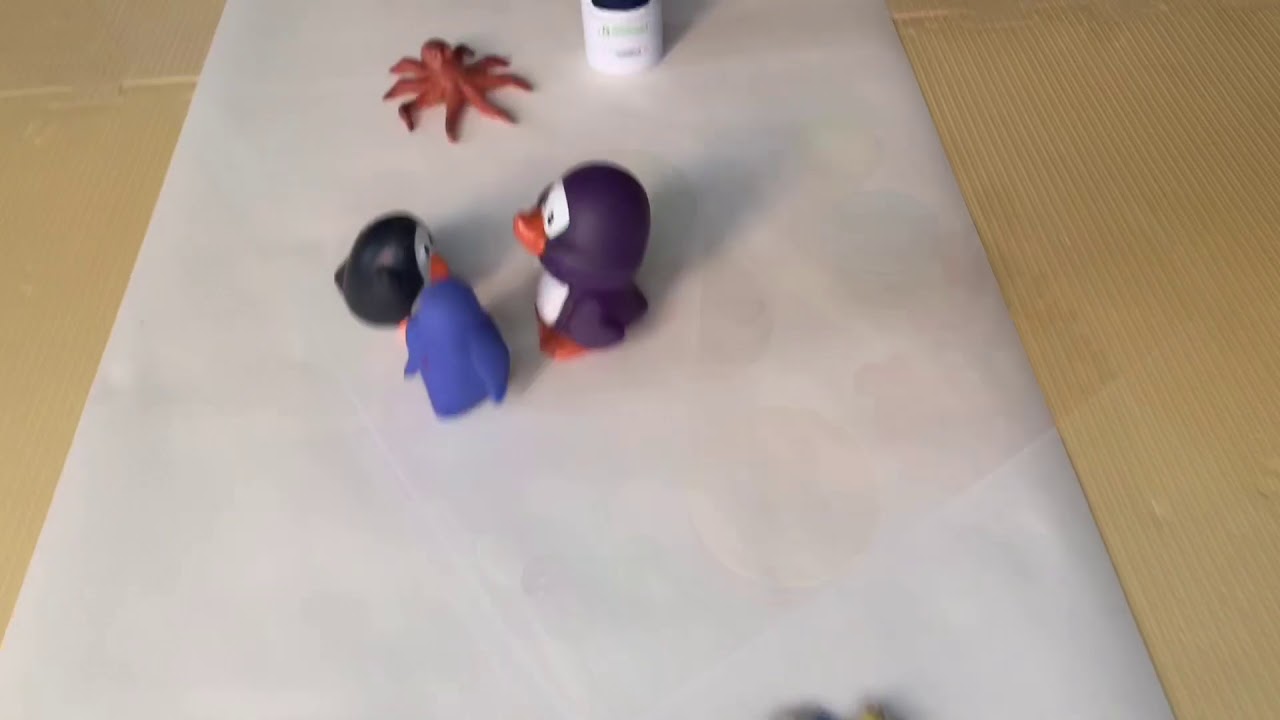Sensory Play (Shaving Foam) - YouTube