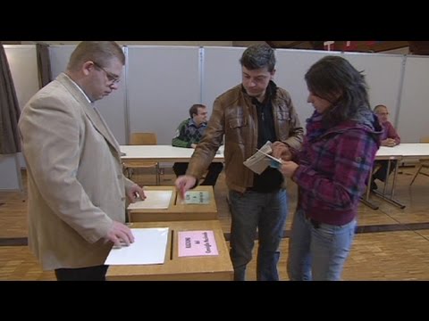 İsviçre'de seçimi göçmenlik karşıtı aşırı sağcı partinin kazanması bekleniyor