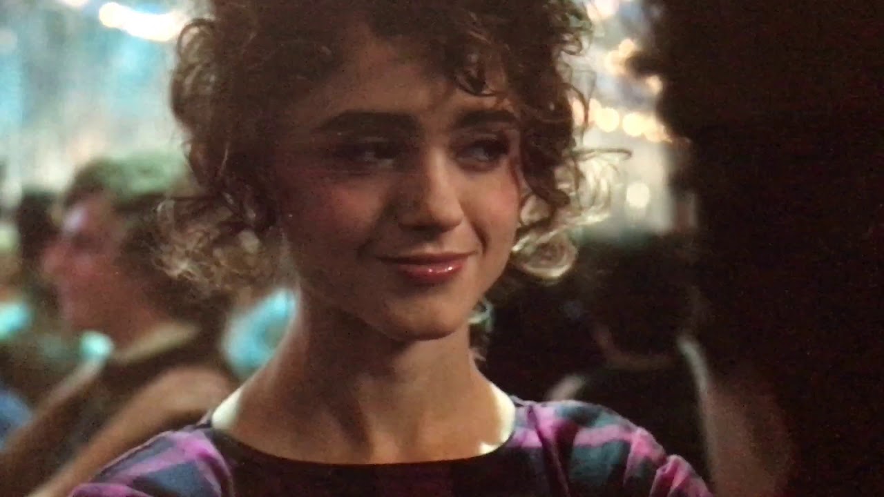 Stranger Things: Dustin X Nancy Snowball dance sence 2017 - YouTube