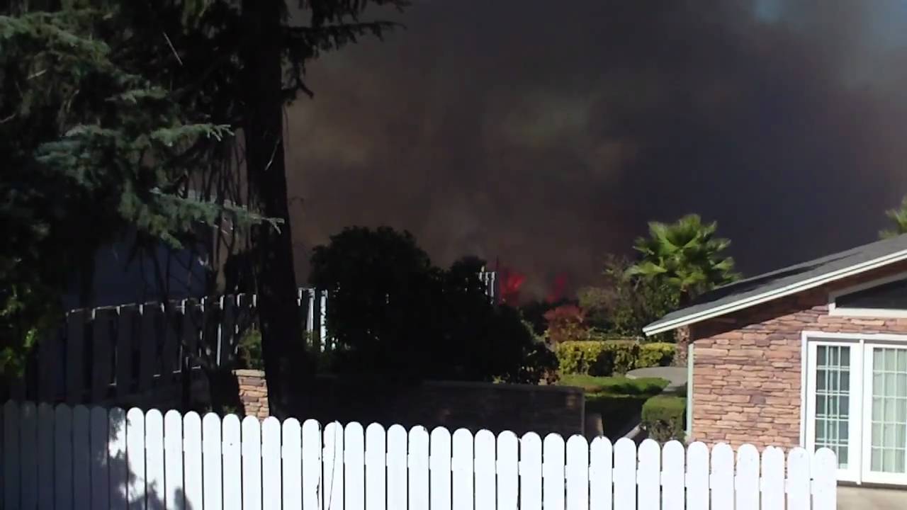 Riverside river bottom fire 11-02-10 - YouTube