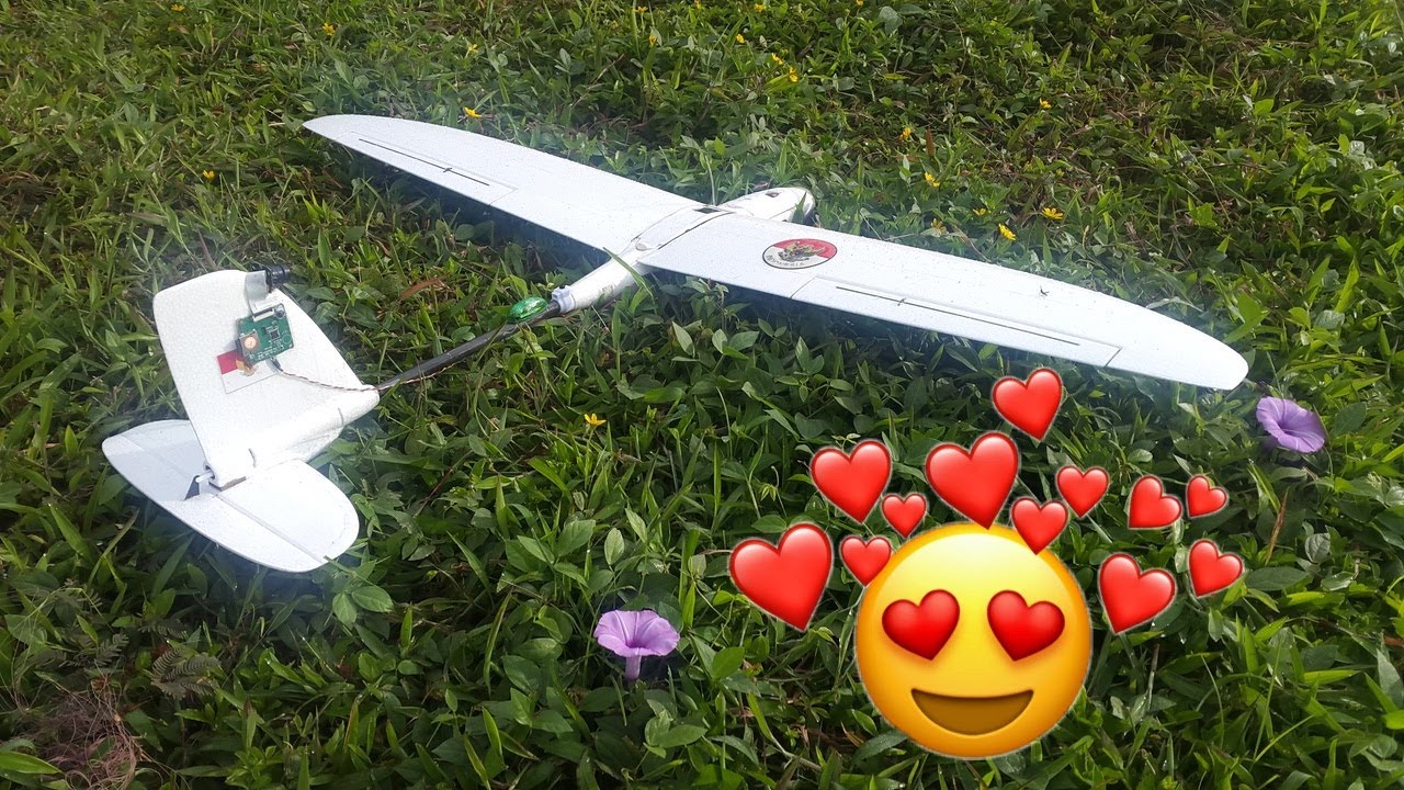 The Shiniest RC Plane on Earth 💖 - Eachine Razor 1200mm - YouTube