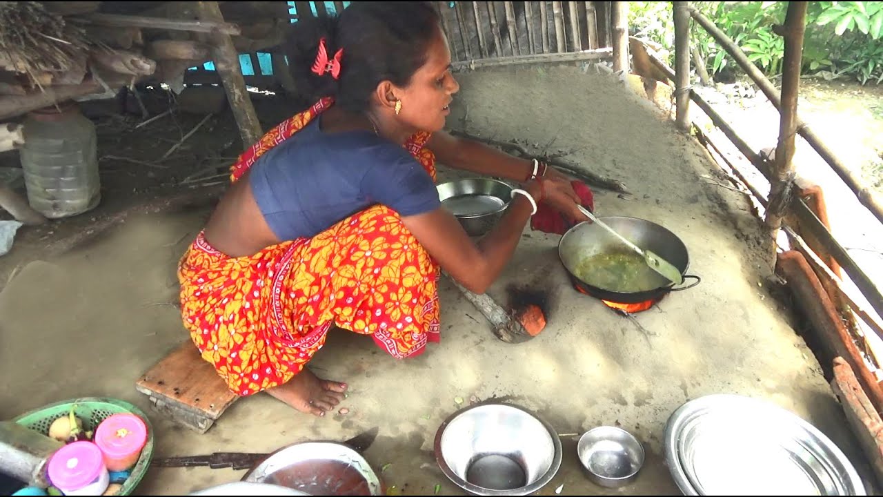 Fresh Okra cooking by a Indigenous Women #Village Women's Cooking - YouTube
