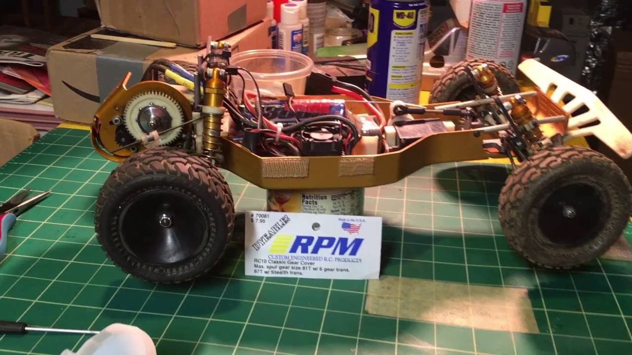 RPM RC10 Gear Cover instalation - YouTube