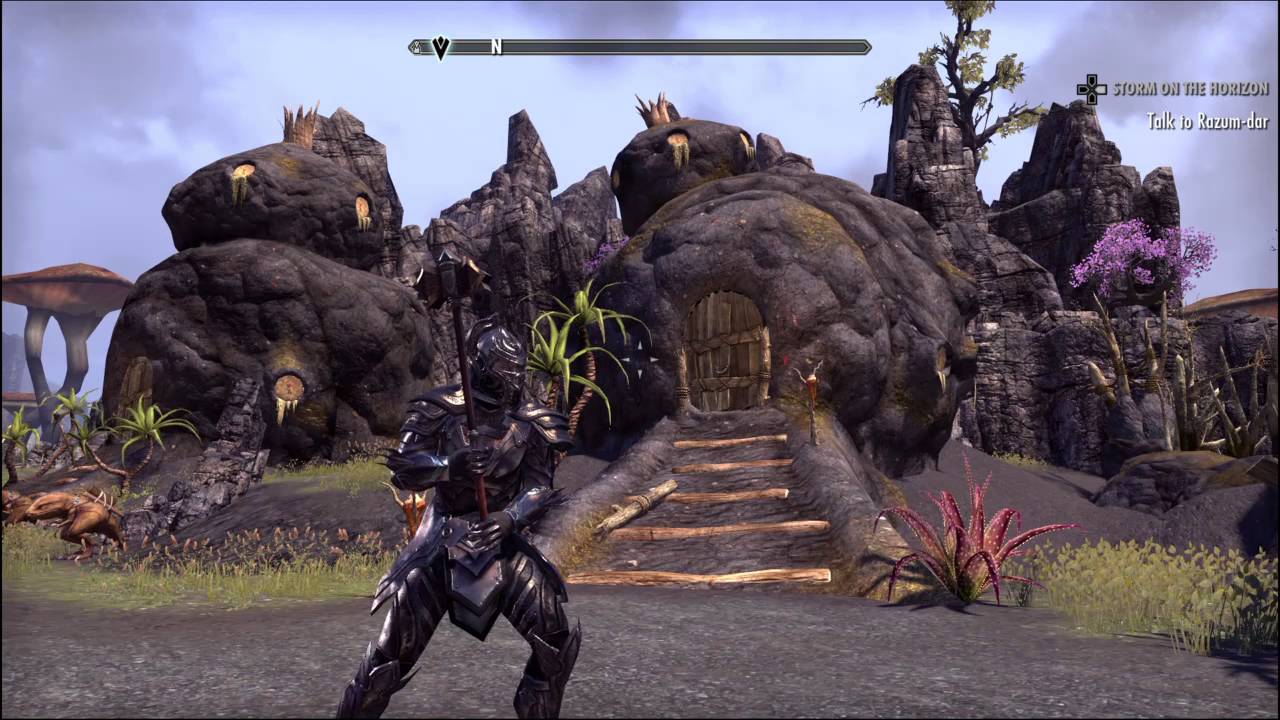 #ESO Trying on different style Maul handed weapons - YouTube