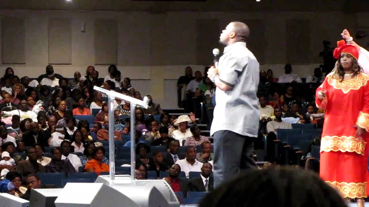 Cory Irvin singing @ The Faith Center - YouTube