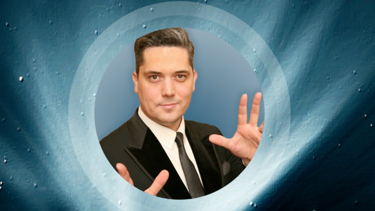 Fund Platform Awards 2014 - Michael J. Fitch magic show - YouTube