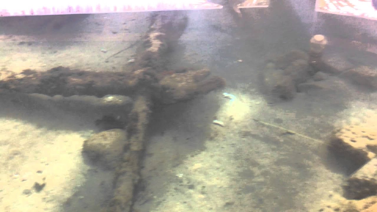 Anchor & cannon from the RMS Rhone wreck, Saba Rock, BVI - YouTube