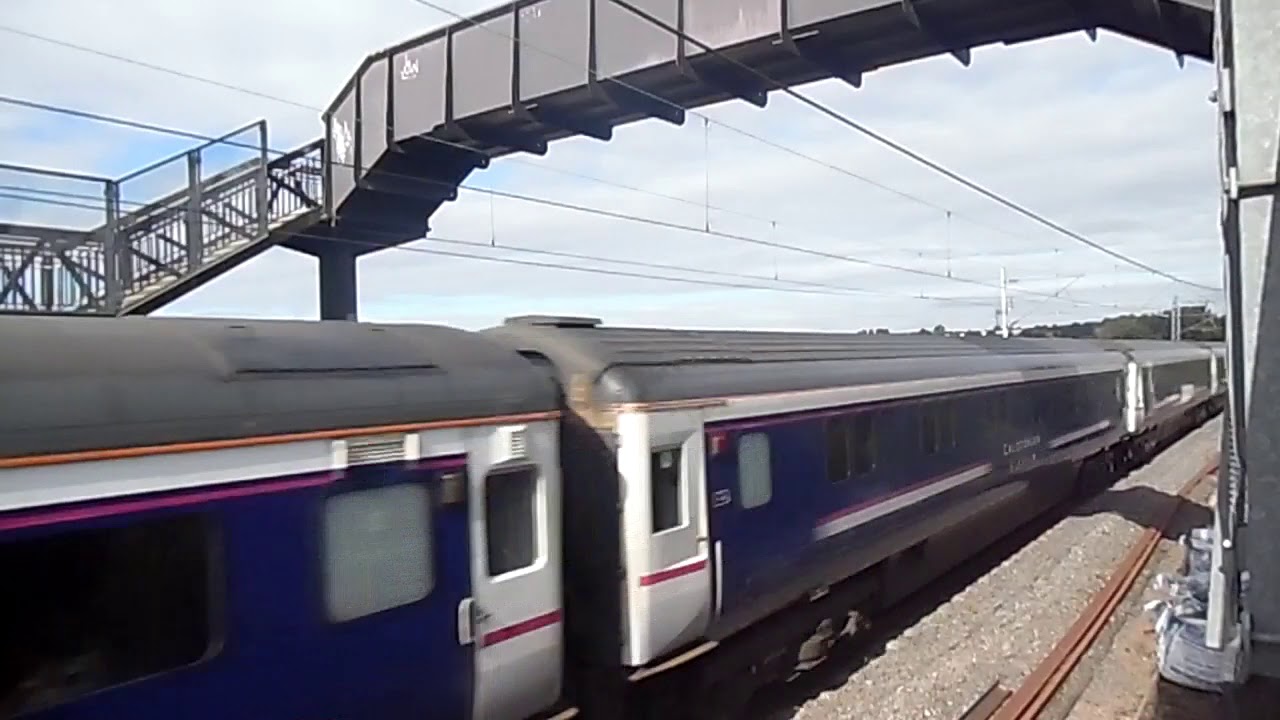 Class 90 No. 90044 Hauling the Caledonian Sleeper - YouTube