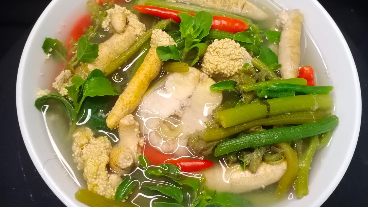 សម្លរម្ជូរពងត្រី/samlor ma chou by chay saorath - YouTube