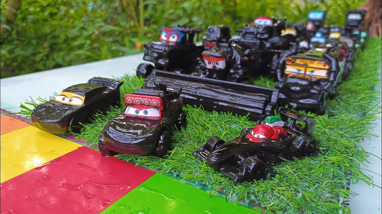 Clean up muddy lightning mcqueen, Cruz ramirez, Tow mater, Finn ...