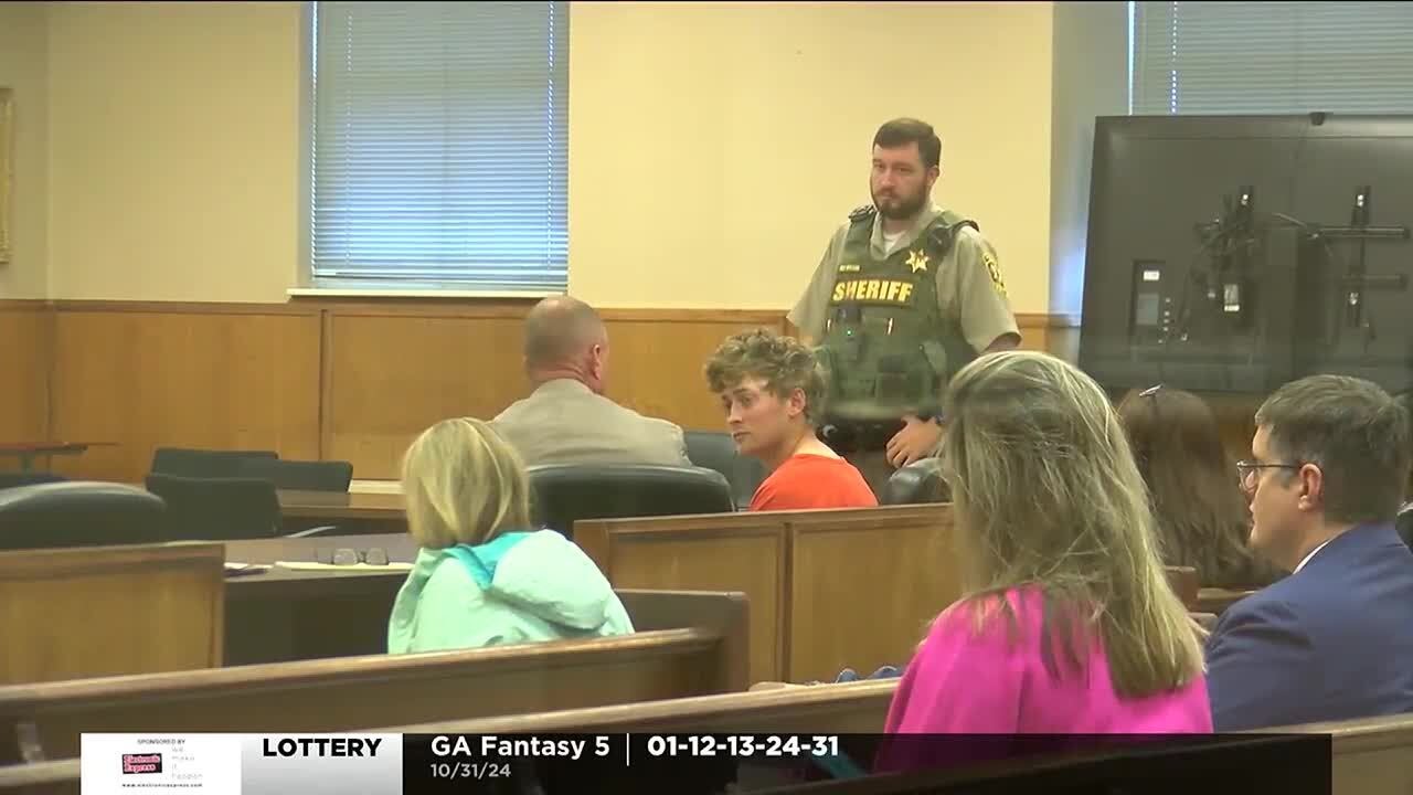 New details emerge in Boaz deadly stabbing - YouTube