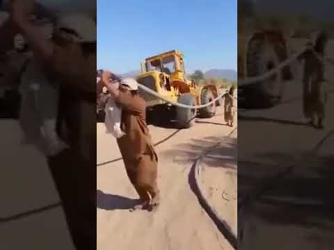 fight between two brother in saudi arabia | kash ka ao rakhka | musafar | funny video