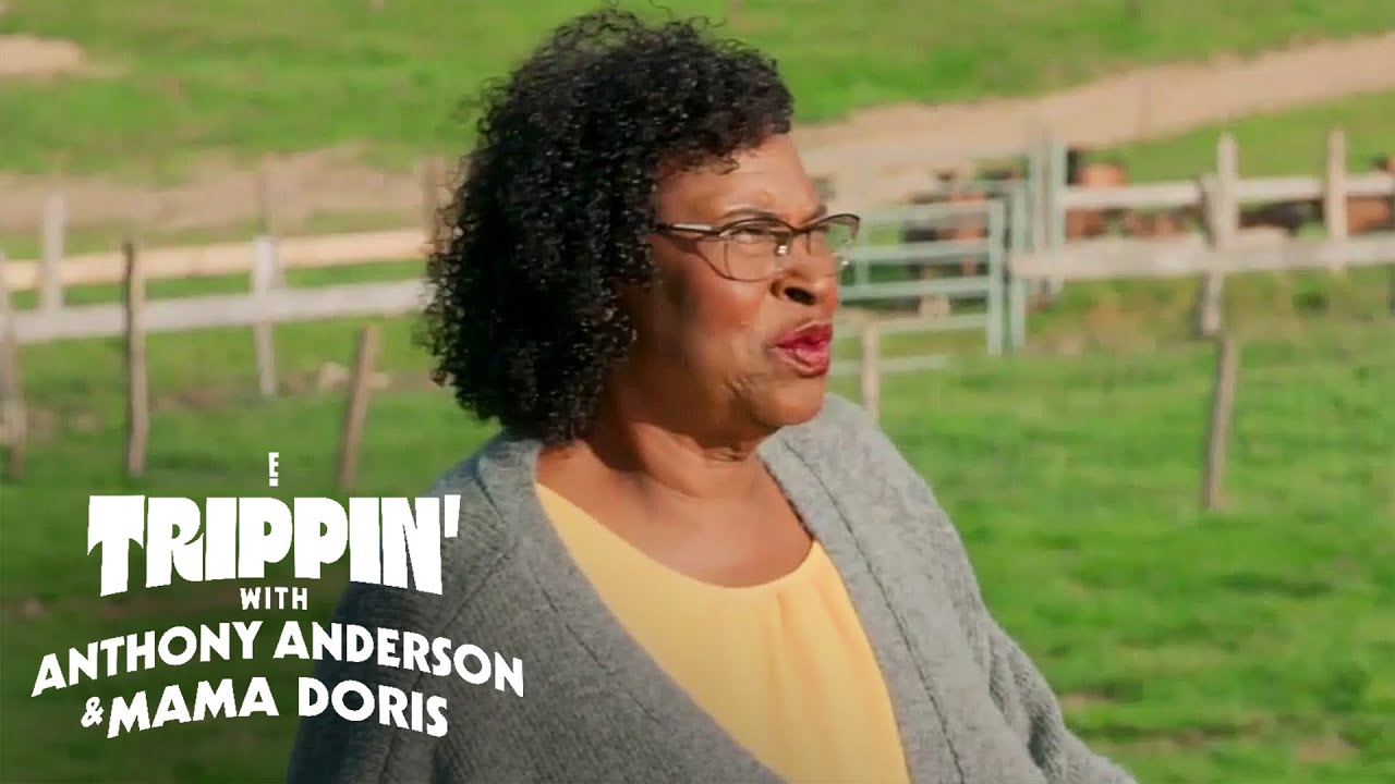 Mama Doris Is Frightened After Goat Tries to Eat Her WHAT? | E! - YouTube