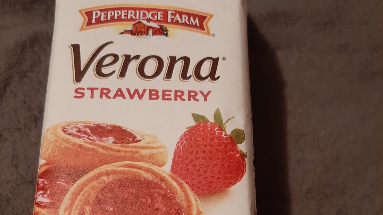 Pepperidge Farm Verona Strawberry Cookies 🍓 - YouTube