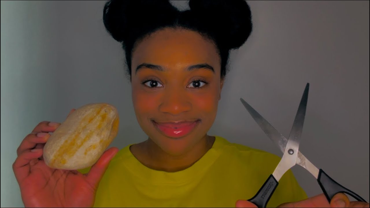 ASMR | FINDING WOOLY A PRESENT - (Amanda the Adventurer SPOILS) - YouTube