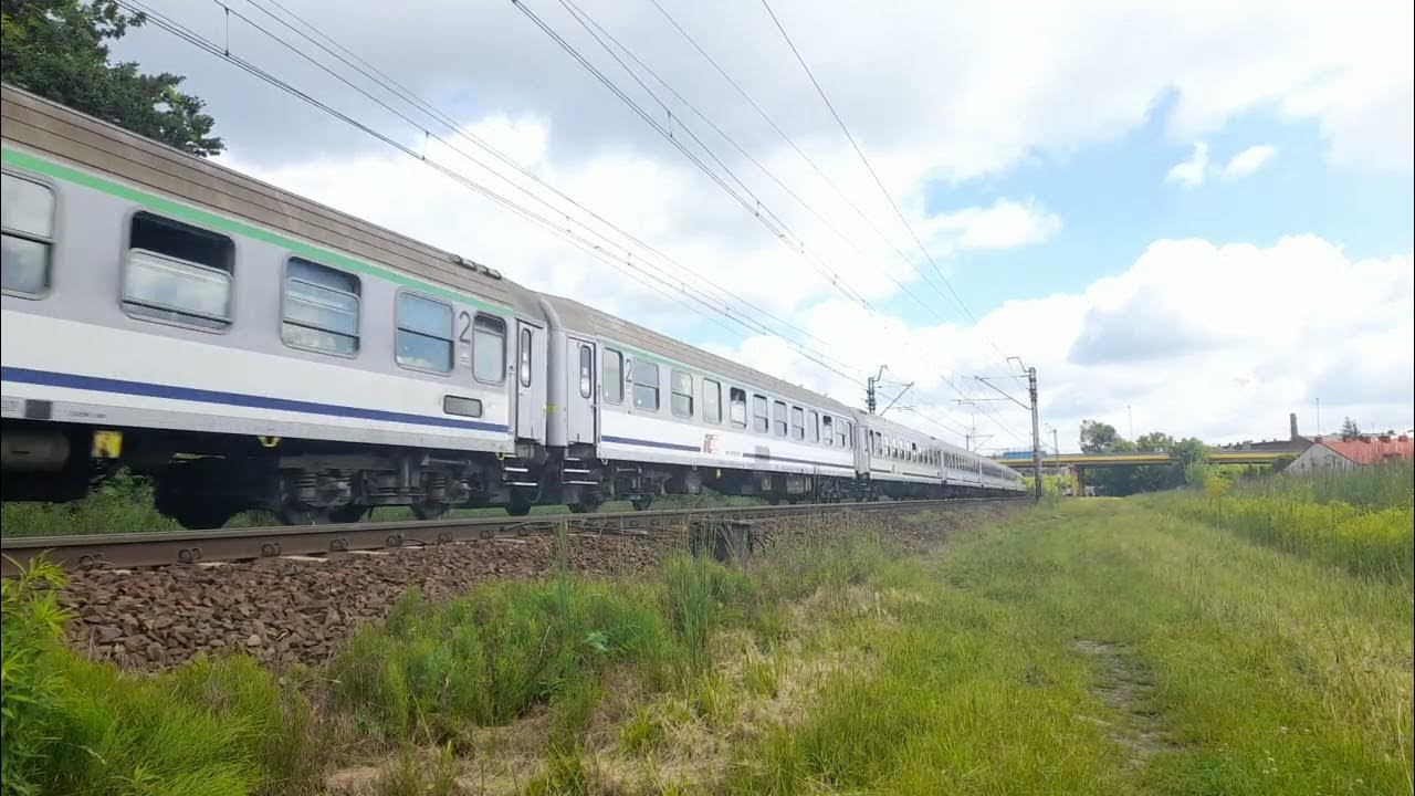 EP08 z TLK Orzeszkowa . Radomsko - YouTube