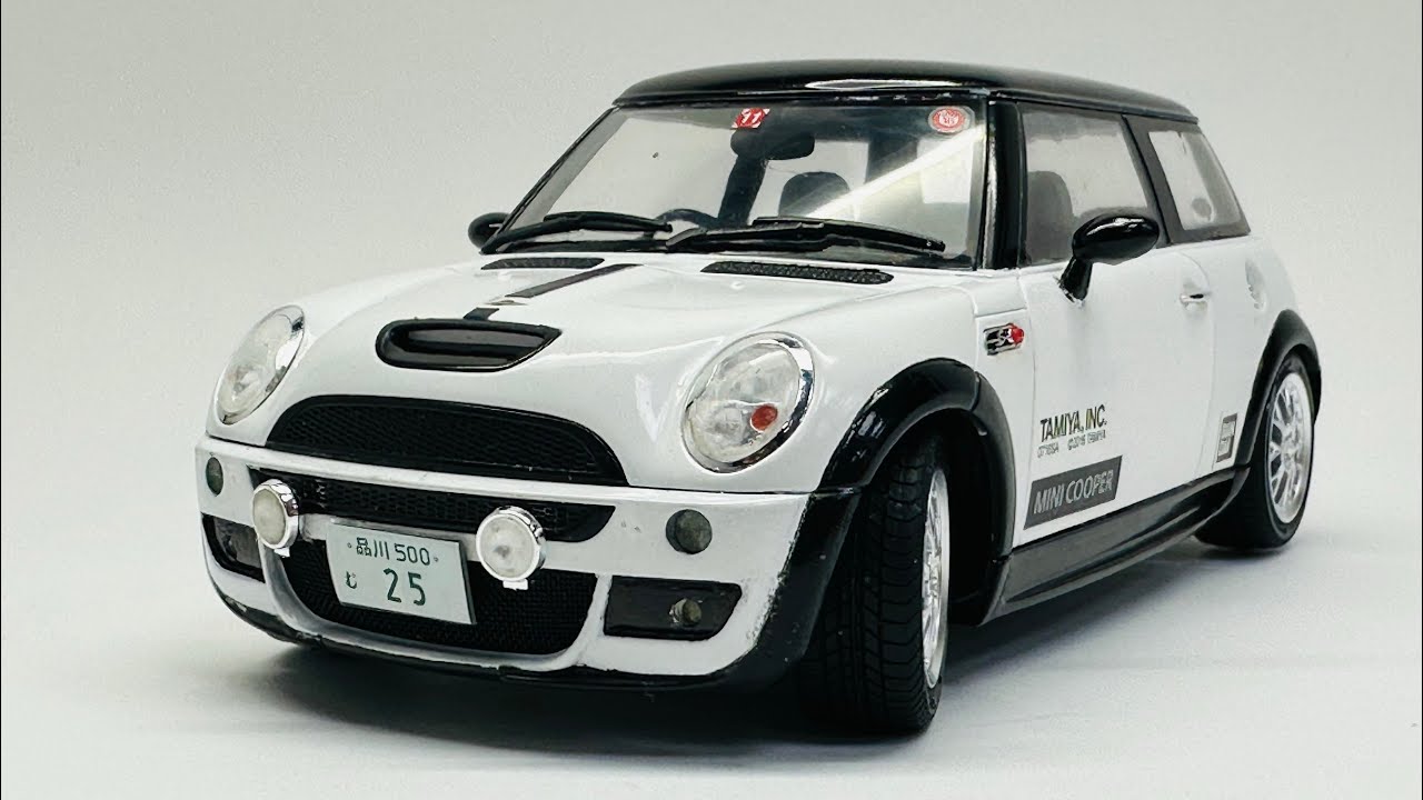 BUILDING MINI COOPER MODEL KIT 1:24 #fujimi #minicooper - YouTube
