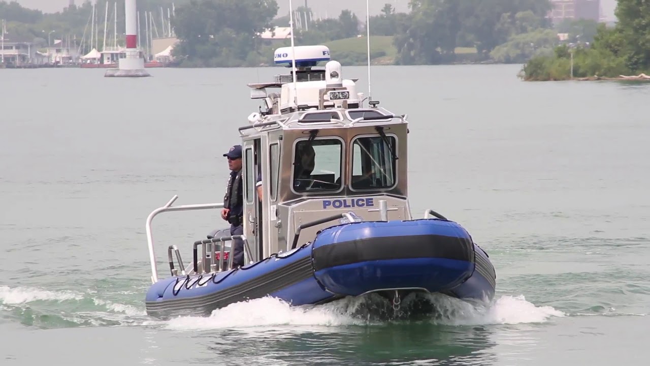 THE DEFENDER: Windsor Marine Unit Patrol Boat - YouTube
