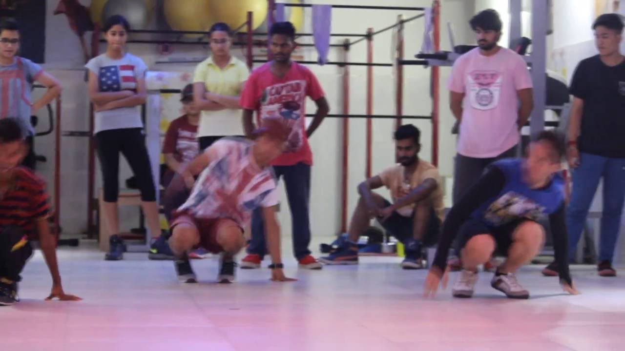 B-Boying Workshop at TRANCE DANCE ACADEMY - YouTube