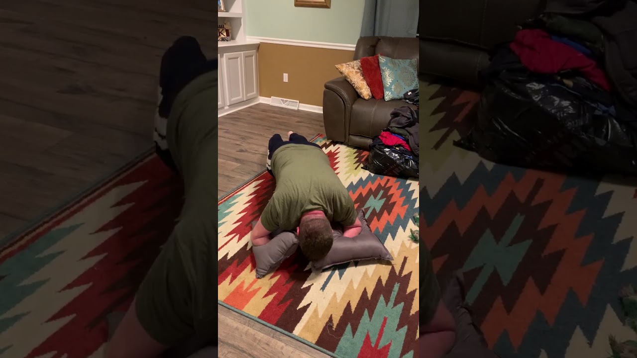 Bilateral arm amputee jason koger doing push-ups - YouTube