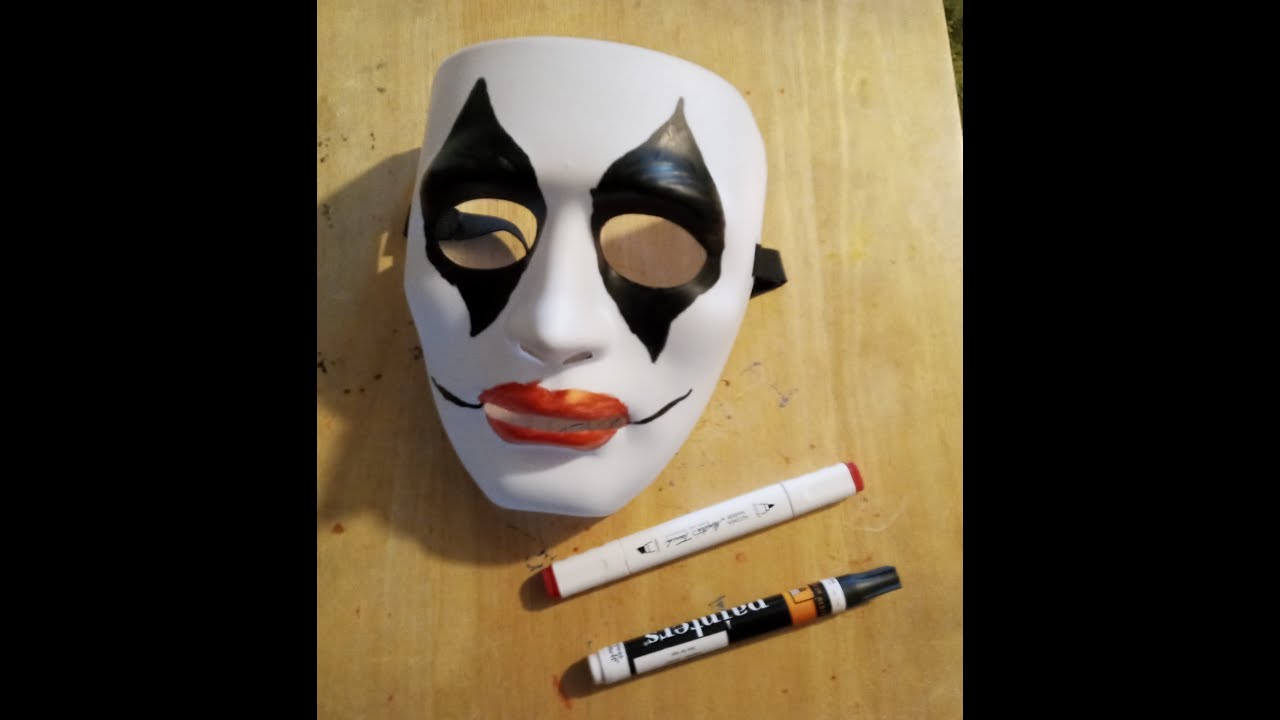 Painting a Fun World Male Blank Mask - (Court Jester) - DIY - YouTube