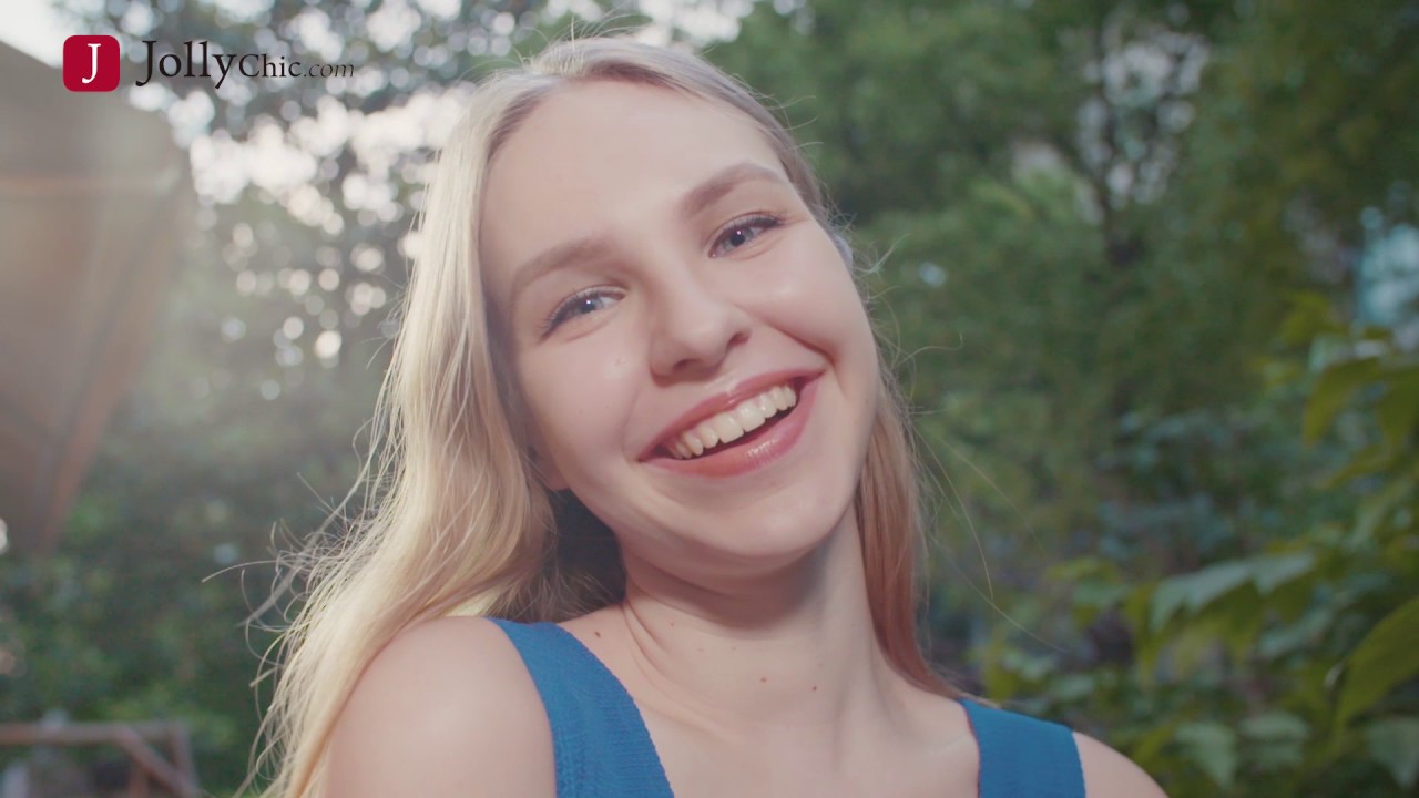 JollyChic Delivers Smile - YouTube