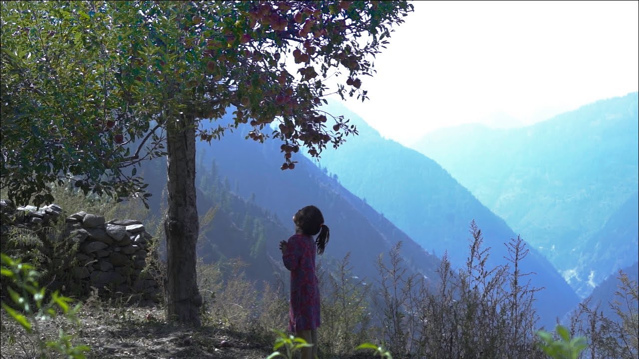 Bawari Basanti - AARZOO - YouTube