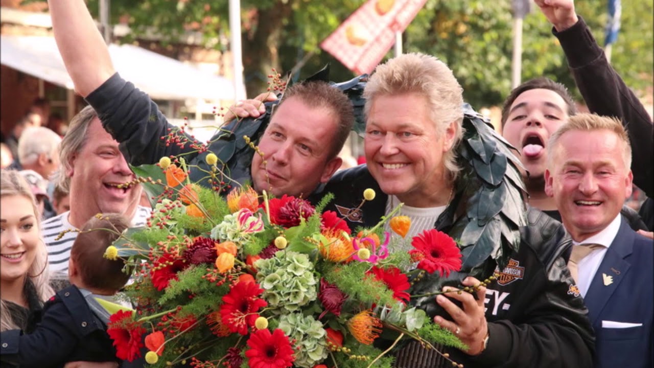 Ronny Brandt bezorgt Mats Wester in Roden zijn eerste winst - YouTube