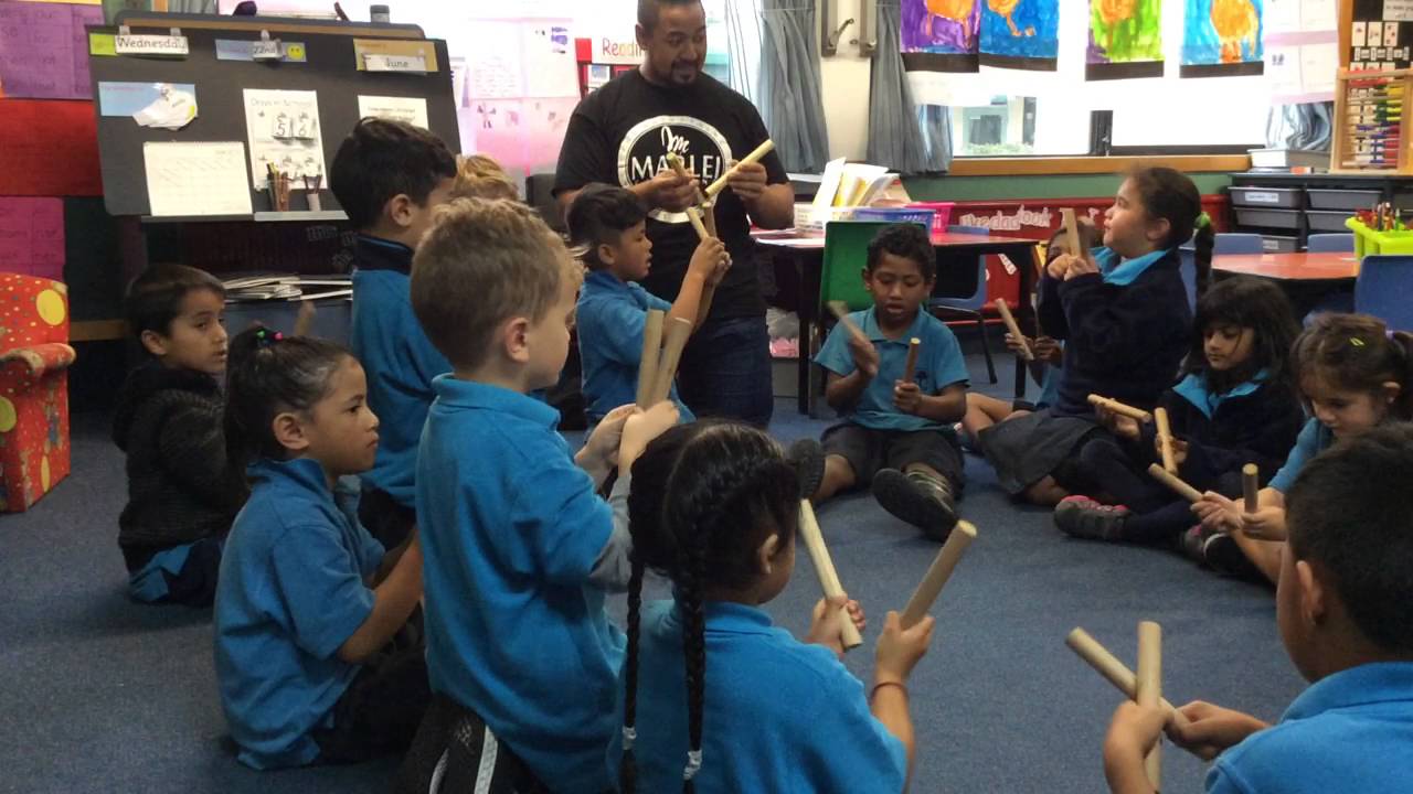 Room 2 "clave song" using claves with Mr Wes. - YouTube
