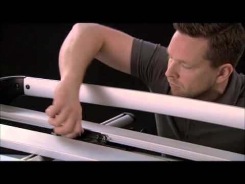 Thule Hull A Port Pro 837 - YouTube