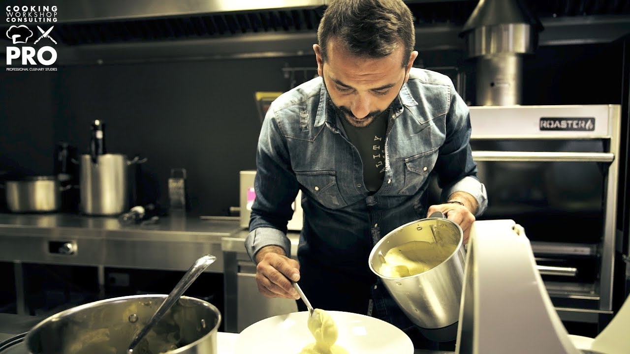 Seminar of the executive chef and judge of MASTERCHEF Greece Leonidas ...