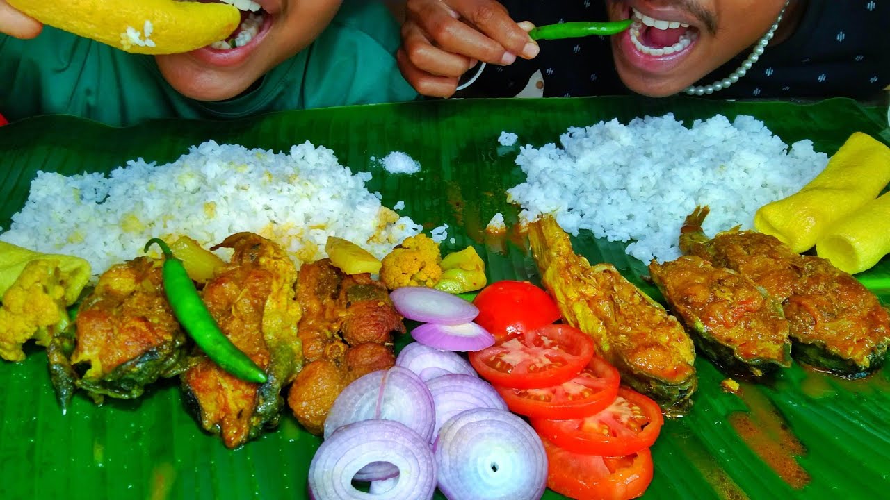 big fish curry 🔥 with white rice and tometo and onion || very tasty ...