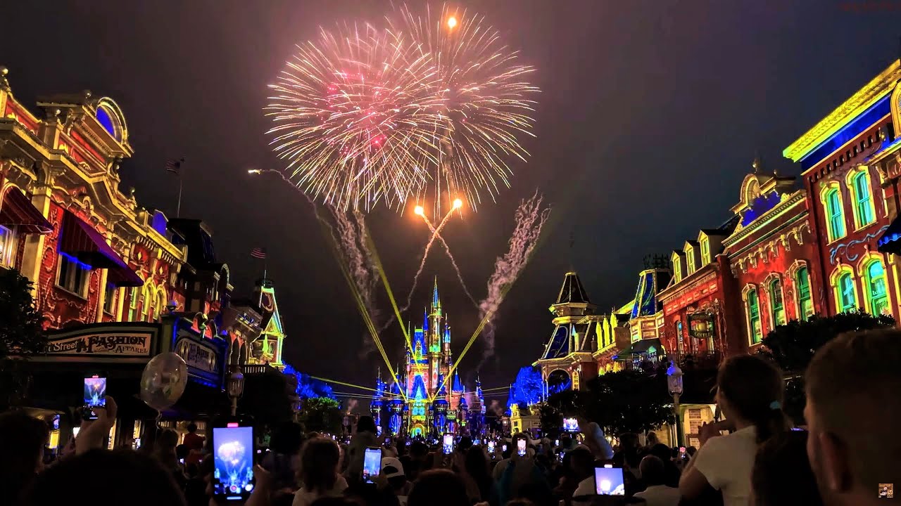 🔴 4K LIVE Magic Kingdom: Fun Night! - YouTube