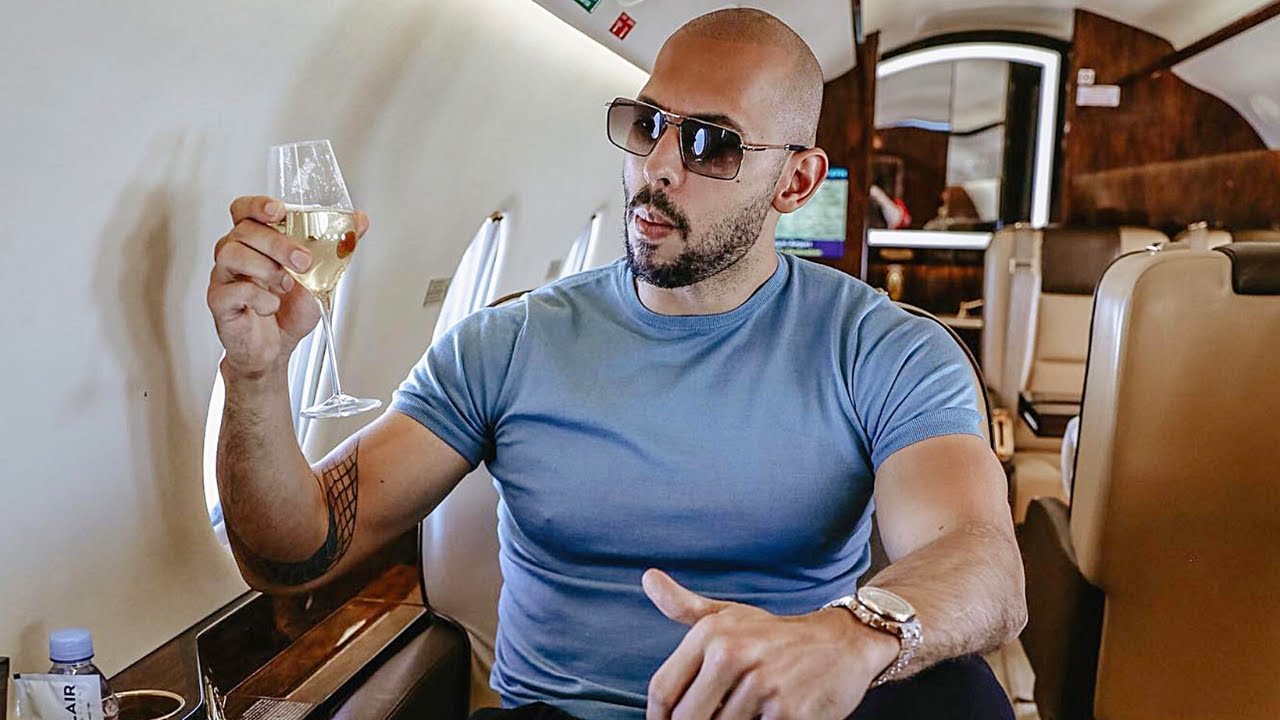 Así Es La LUJOSA Vida De Andrew Tate - YouTube