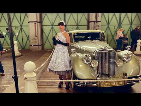 Pin-Up Girl -  a werk clip about a photography session at the Oldtimer Show Budapest 2021