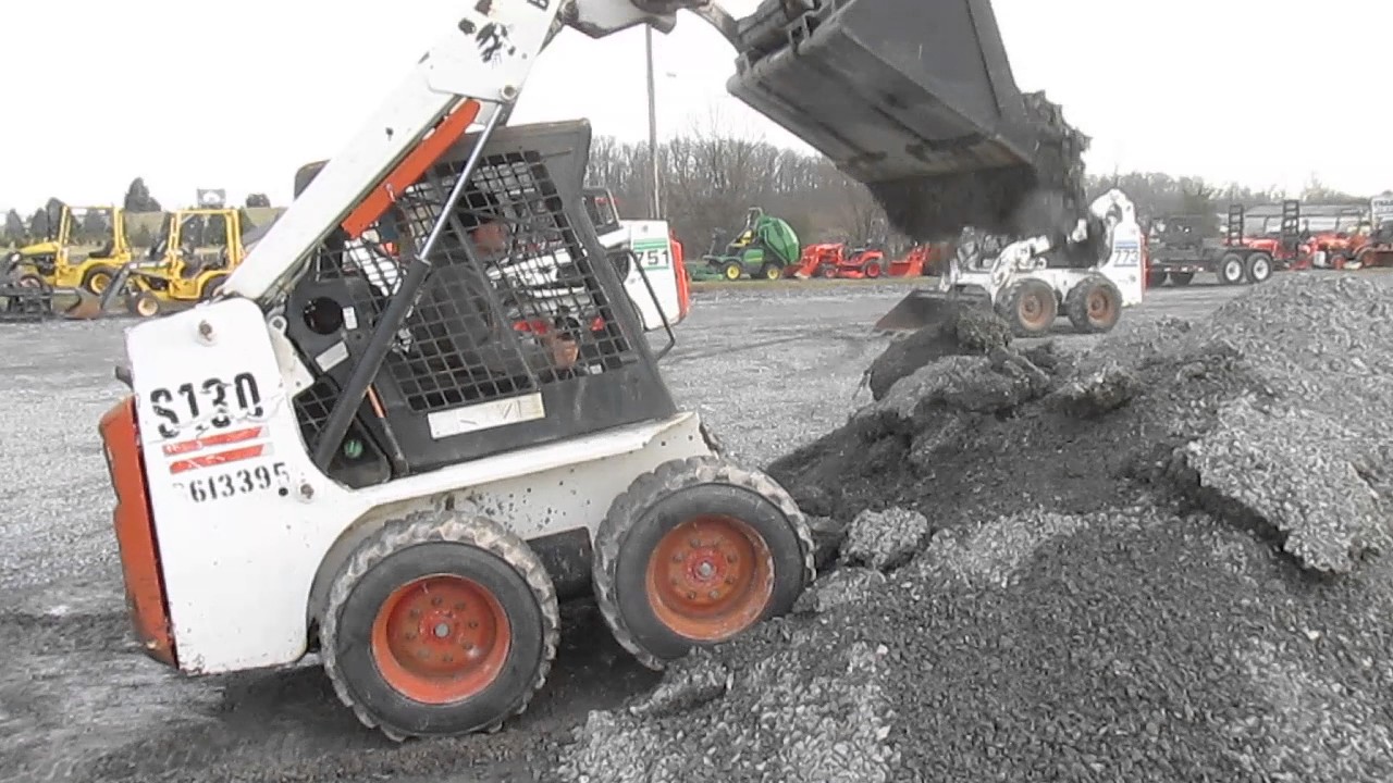 Bobcat S130 Skid Steer Loader - YouTube