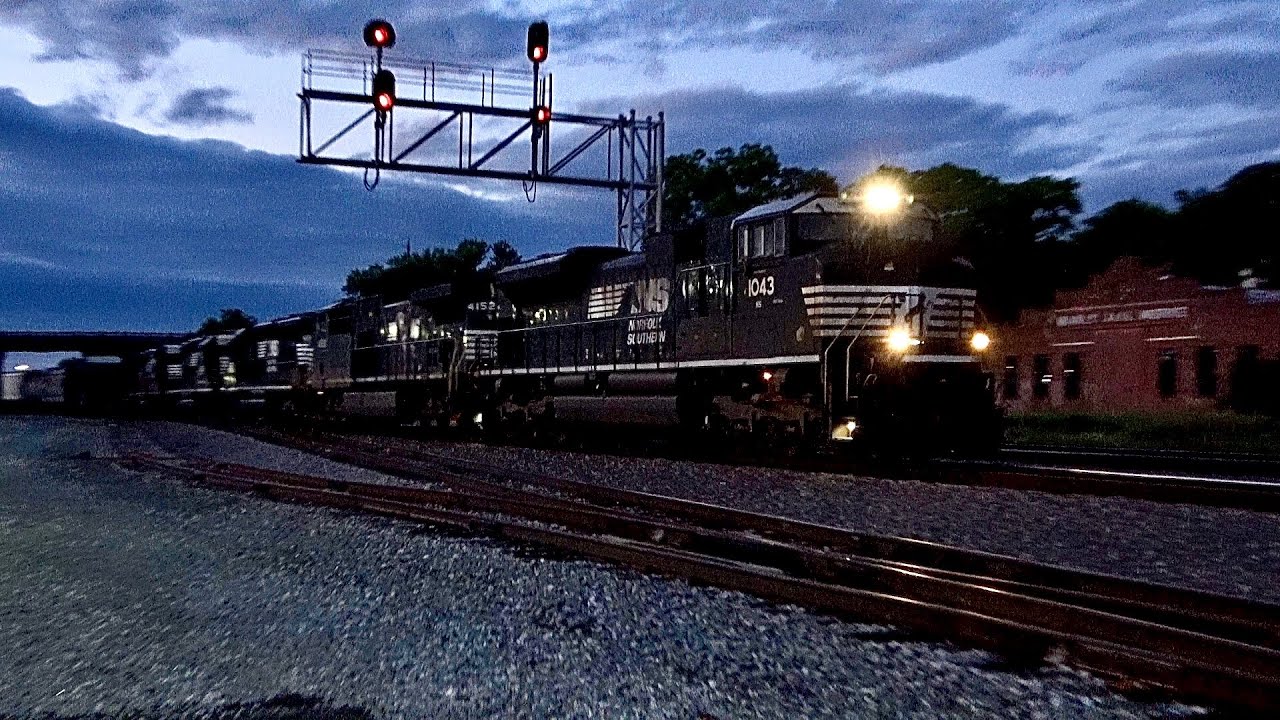 (4K) NS 372 in Dalton 5-27-22 - YouTube