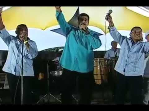 Maduro bailando salsa - YouTube