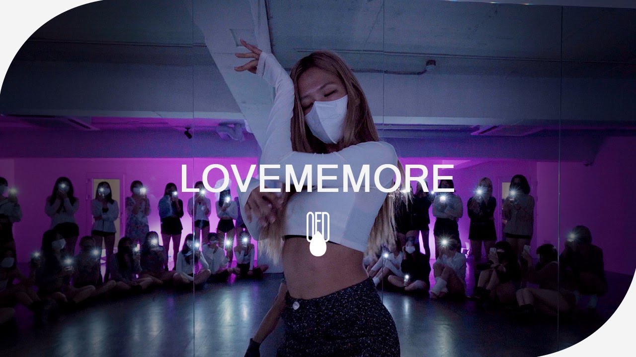 DOSII - LOVEMEMORE l BIBI (Choreography) - YouTube