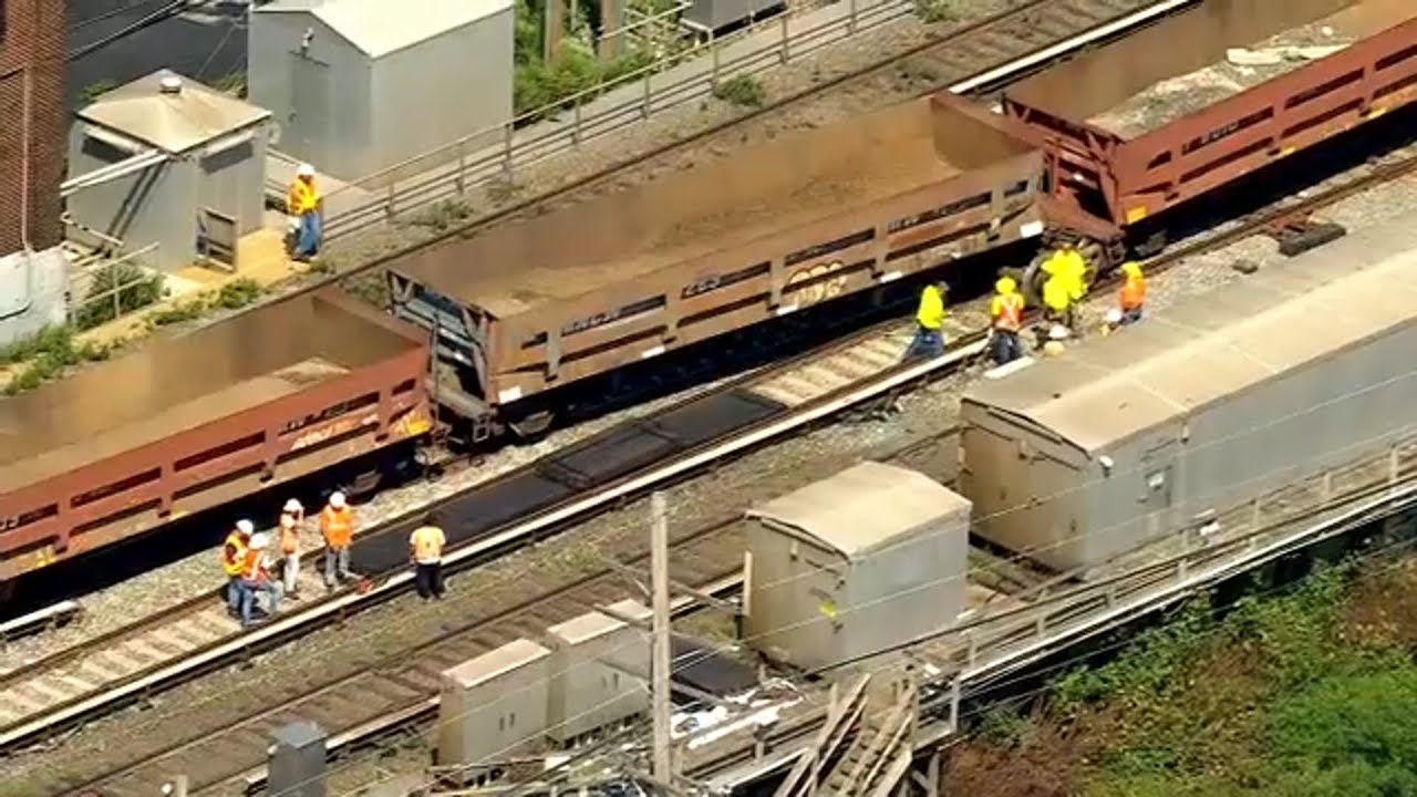 Derailed LIRR work train near Queens Village causes delays ...