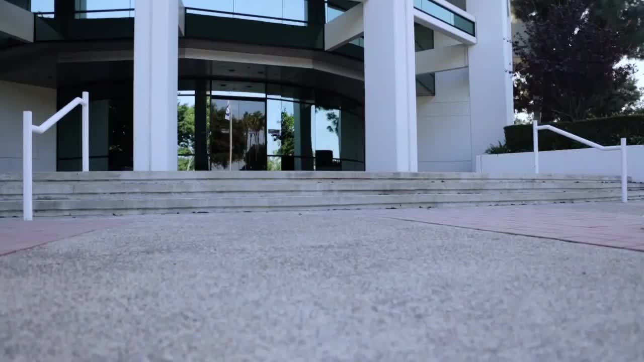 HID Global EasyLobby Visitor Management Solutions (Español) - YouTube