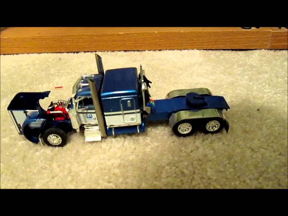 1/64 DCP Peterbilt review - YouTube