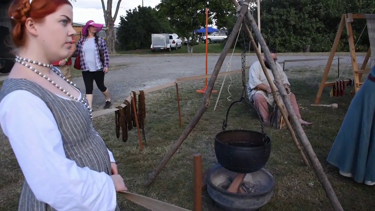 How to dye with medieval and viking natural dyes - YouTube
