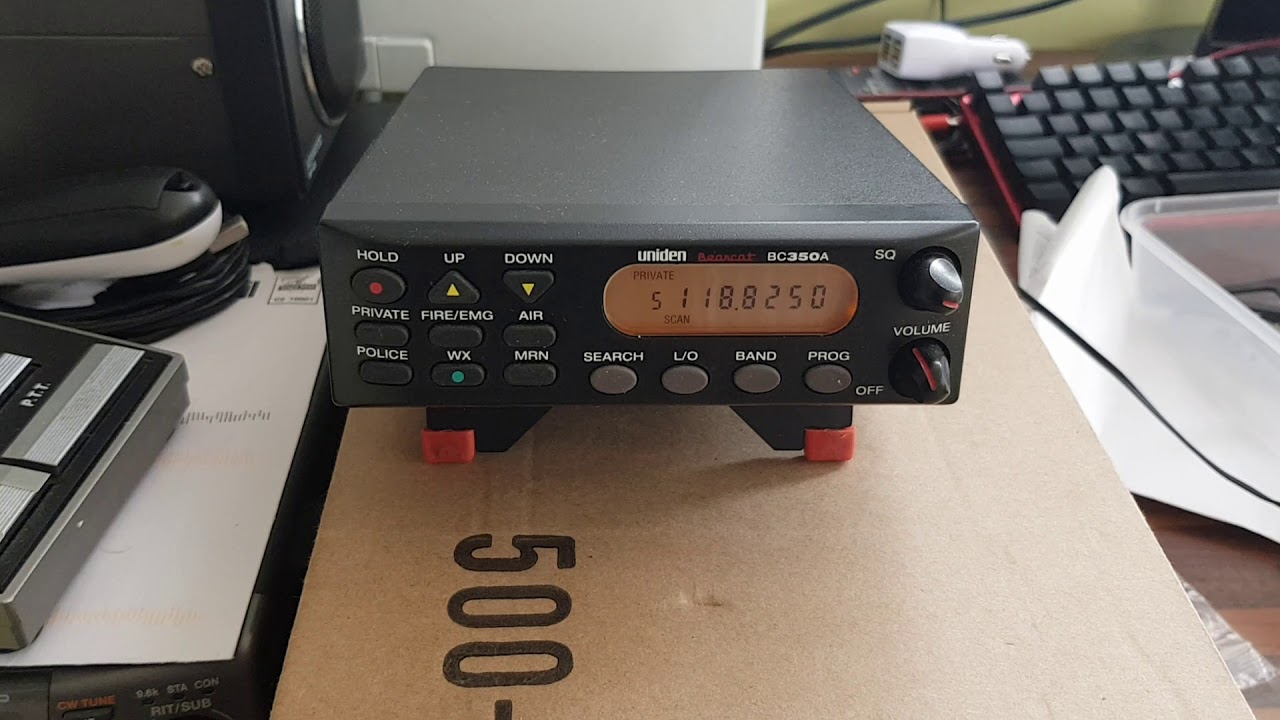 Air band scanner - YouTube