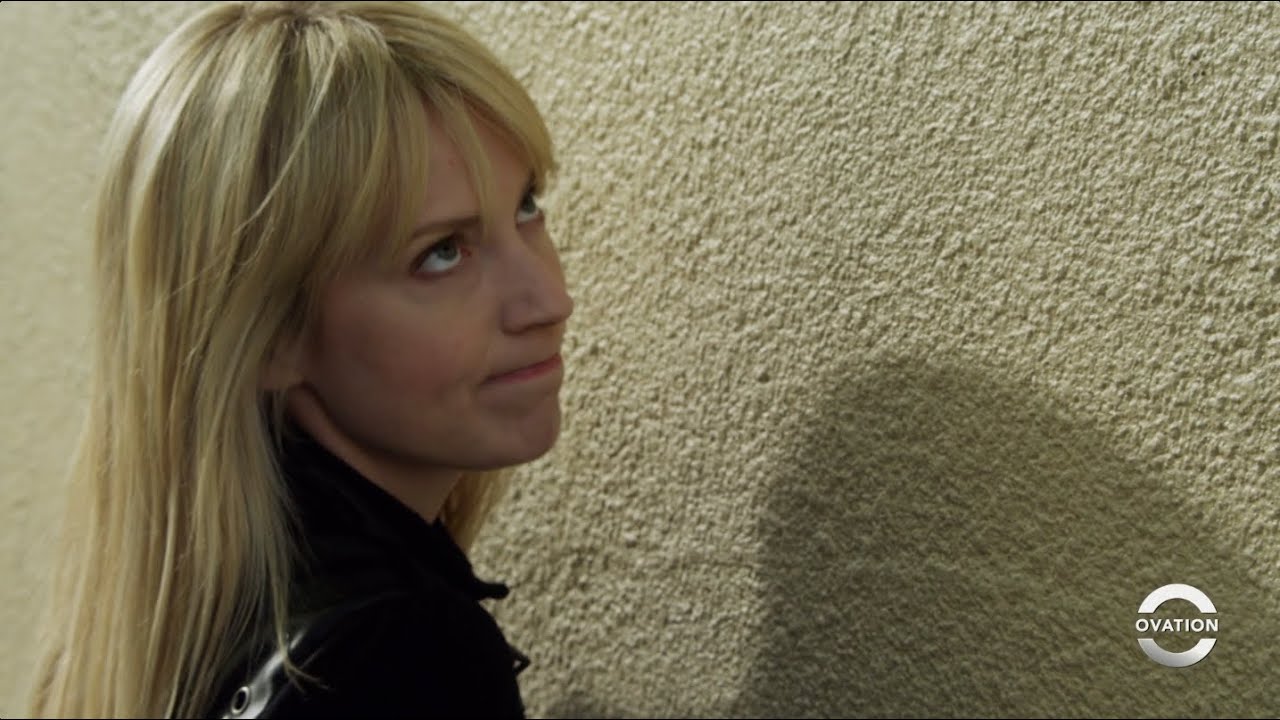 Leverage | Parker Scales a Building | The Grave Danger Job - YouTube