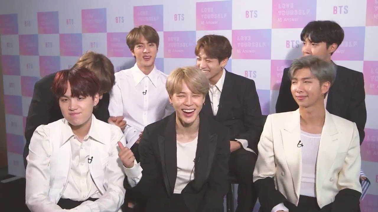 how BTS introduce themselves - YouTube
